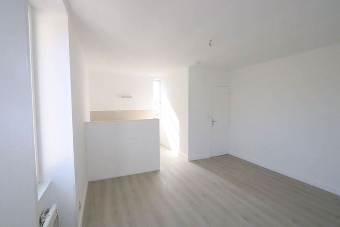 La Charité-sur-Loire : Appartement 1 pièce à louer