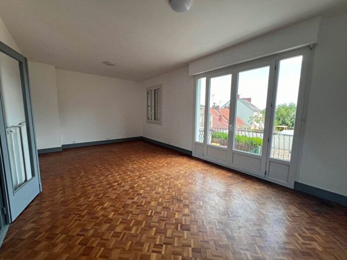 Appartement à louer - Commentry - 4 pièces - 3 chambres