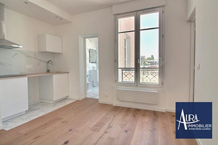 Appartement 2 pièces à vendre - Les Lilas, Centre-ville, Romain, Rolland