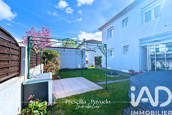 Maison à vendre - Tarbes, Gespe, Courte Boule - 8 pièces - 6 chambres