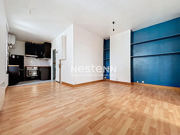 Appartement à vendre - Issy-les-Moulineaux, Les Epinettes, Le Fort, Les Hauts dIssy - 2 pièces - 1 chambre