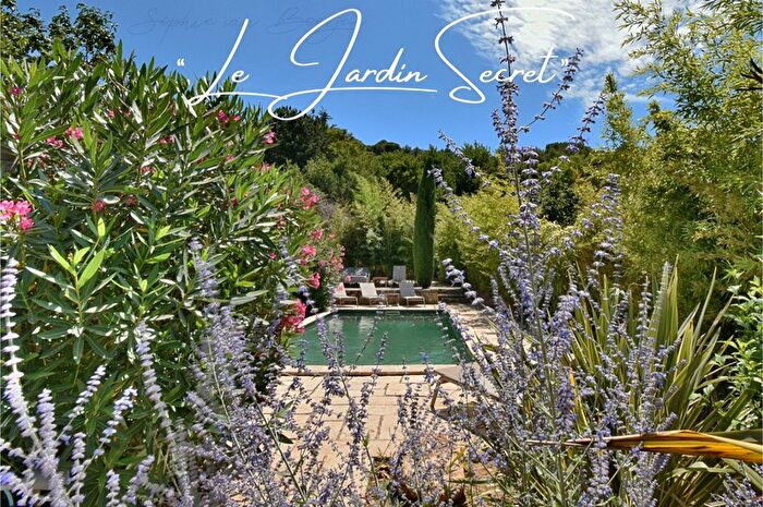 Maison à vendre - Alleins - 10 pièces - 7 chambres