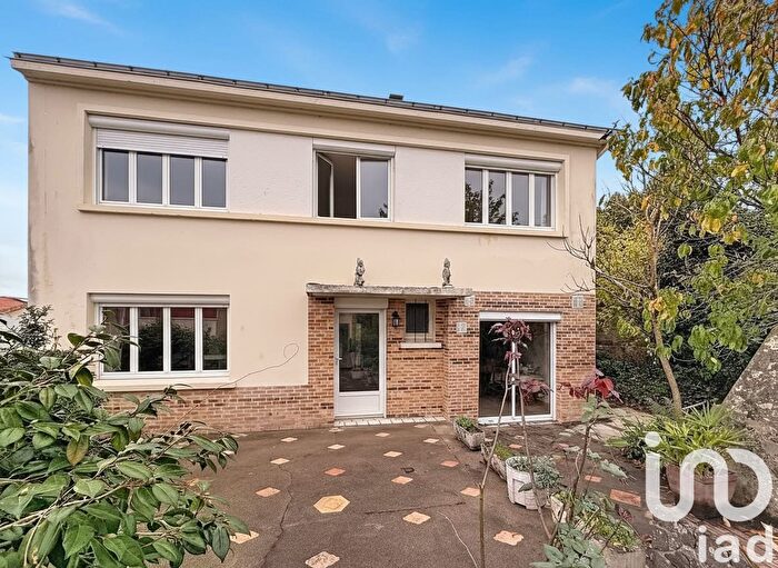 Maison à vendre - Indre - 7 pièces - 5 chambres