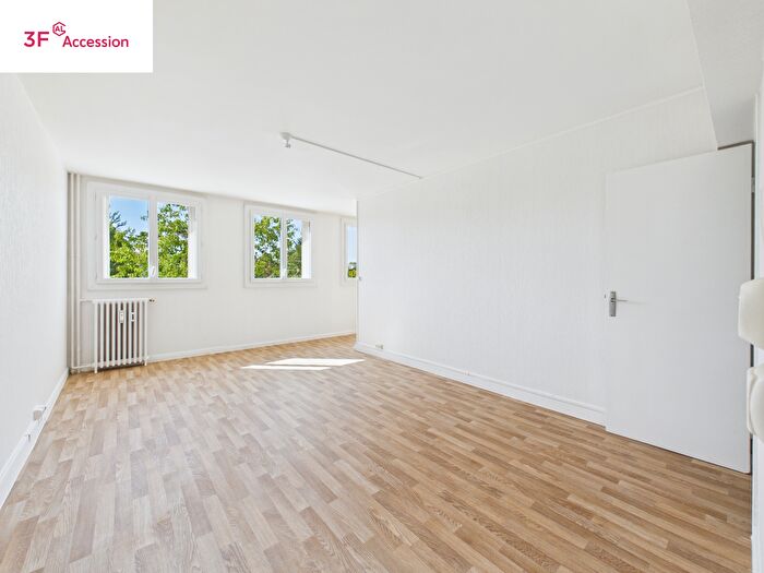 Brétigny-sur-Orge, Centre-ville : Appartement 4 pièces à vendre