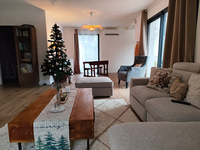 Maison à vendre - Azur - 8 pièces - 4 chambres