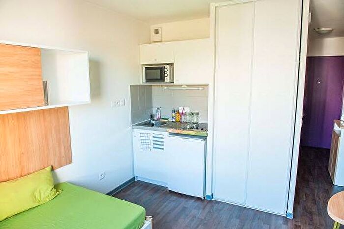 Appartement à louer - La Timone, Marseille ème arrondissement - 1 pièce