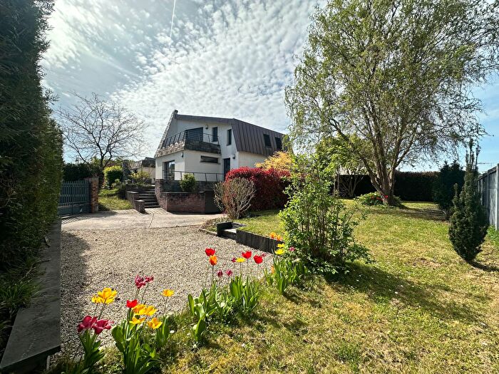 Maison 8 pièces à vendre - Magny-les-Hameaux
