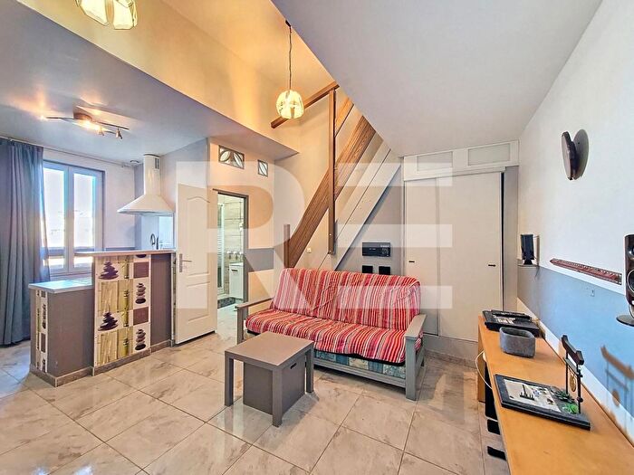 Appartement à vendre - Lunel, Centre-ville, Gare - 2 pièces - 1 chambre