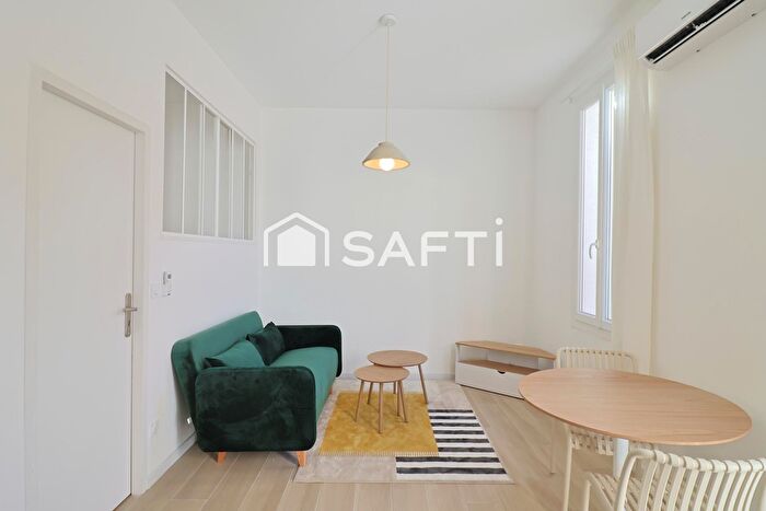 Appartement à louer - Marseille e , Saint-Mauron - 2 pièces - 1 chambre