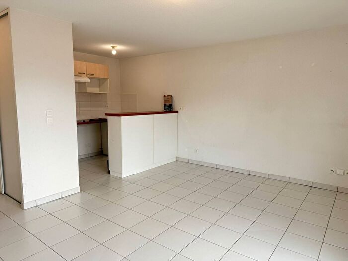 Appartement à louer - Villemur-sur-Tarn - 2 pièces - 1 chambre