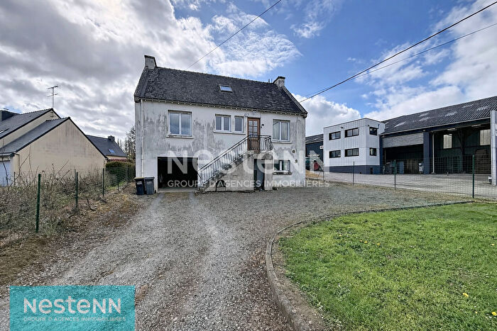 Saint-Caradec : Maison 6 pièces à vendre