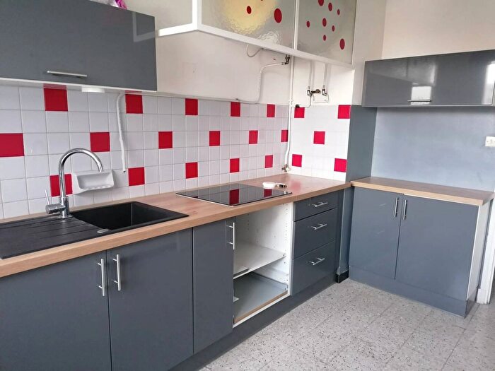 Appartement à louer - Arènes, Nîmes - 2 pièces - 1 chambre