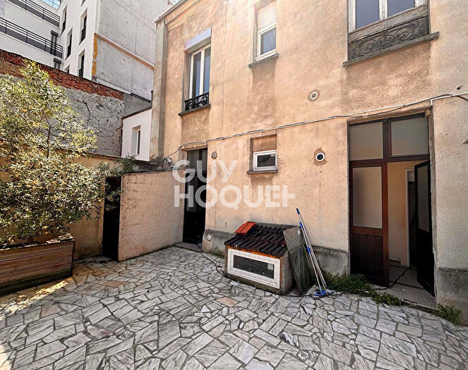Saint-Ouen, Vieux Saint-Ouen : Maison 19 pièces à vendre