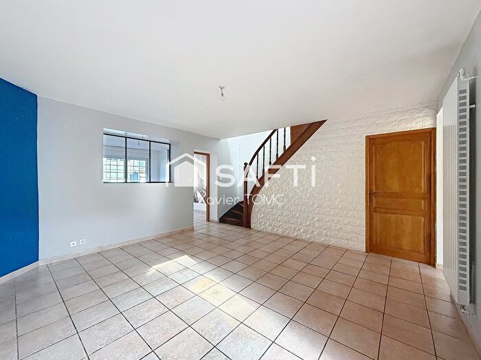 Maison à louer - Avion, Glissoire, Parc - 8 pièces - 4 chambres