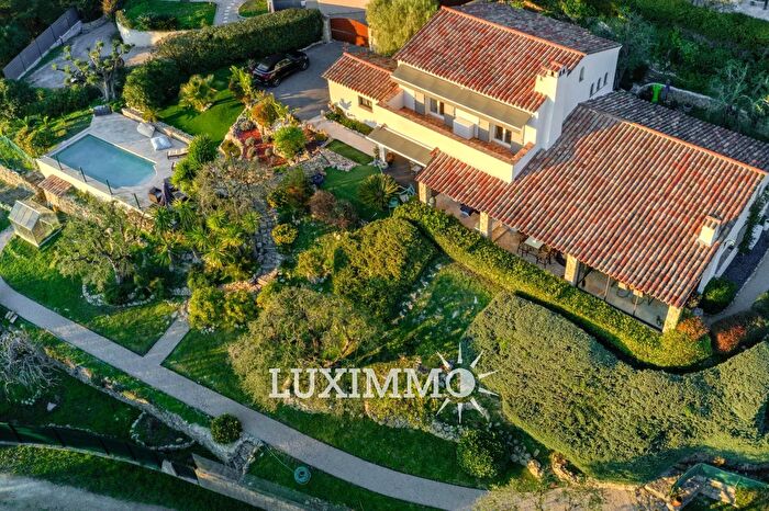 Maison à vendre - Mougins, Font Neuve, Saint-Basile, Fontmerle, Nartassière - 5 pièces - 4 chambres