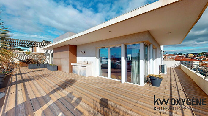 Appartement à vendre - Béziers - 4 pièces - 3 chambres