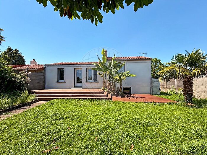 Maison 4 pièces à Saint-Julien-de-Concelles, à vendre