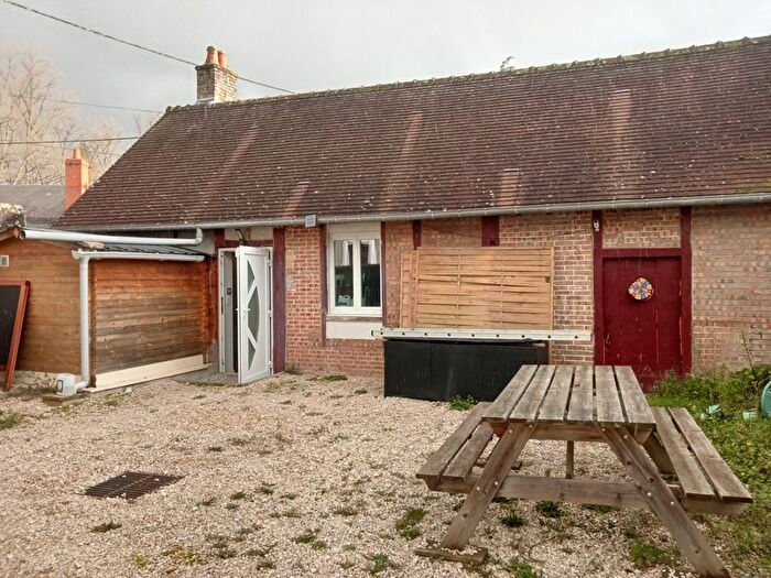 Maison à vendre - Neuvy-sur-Barangeon - 8 pièces - 3 chambres