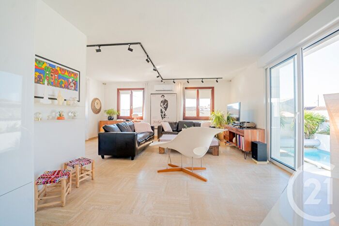 Maison 8 pièces à Saint-Georges-de-Didonne, Centre-ville, à vendre