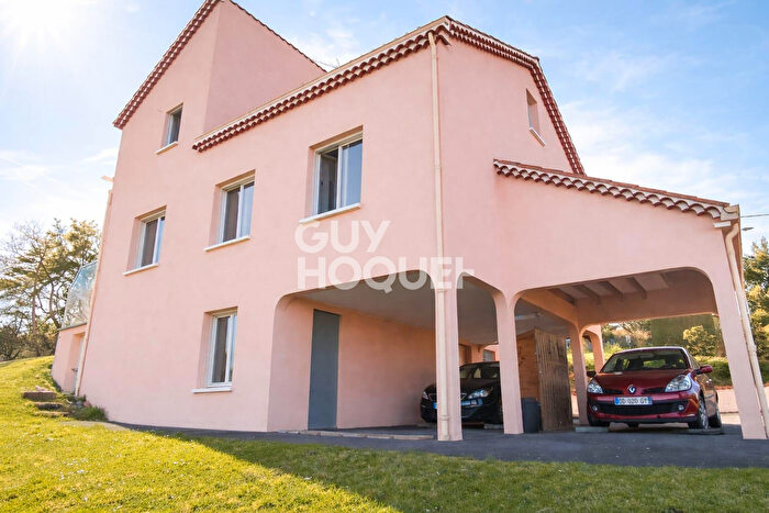 Maison à vendre - Montbrison, Centre-ville - 7 pièces - 5 chambres