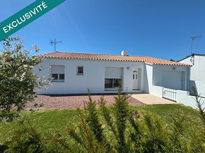 Maison 4 pièces à vendre à Saint-Urbain