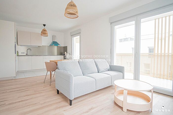 Reims, Courlancy, Porte de Paris, Bois d'Amour - Appartement 3 pièces à louer