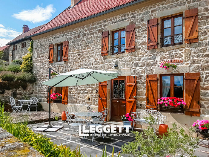 Saint-Gervais-dAuvergne : Maison 11 pièces à vendre