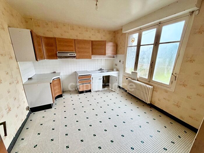 Maison à vendre - Carhaix-Plouguer - 7 pièces