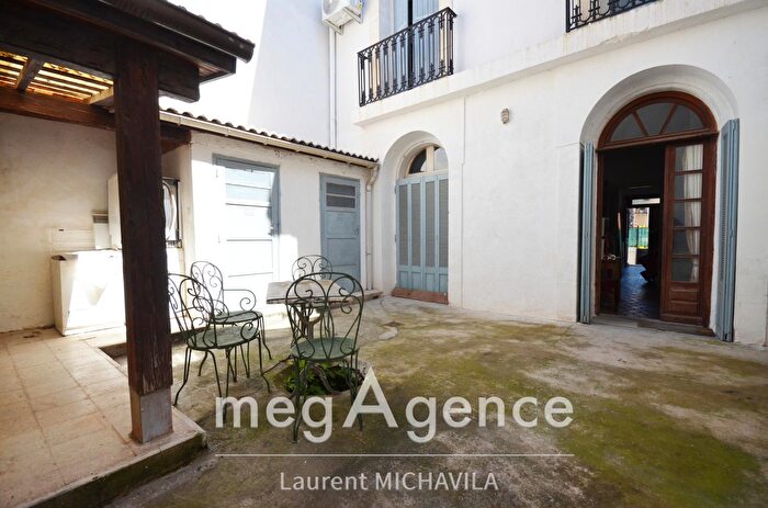 Maison à vendre - Villeneuve-lès-Béziers - 14 pièces - 8 chambres