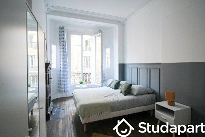 La Chapelle-Marx Dormoy, Paris 18ème arrondissement : Appartement 1 pièce à louer