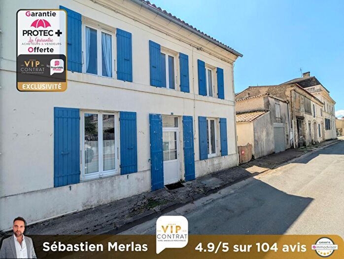 Mortagne-sur-Gironde : Maison 3 pièces à vendre