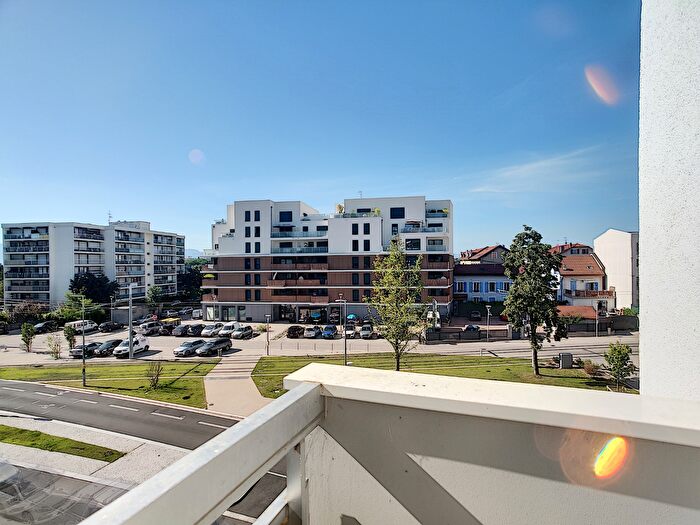 Annemasse, Brouaz : Appartement 1 pièce à louer