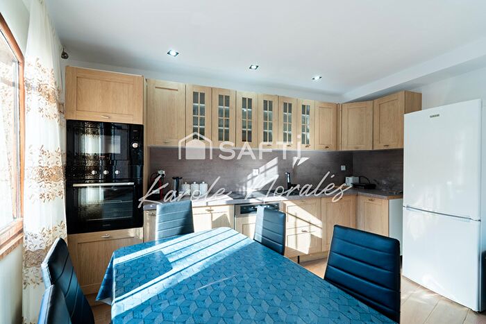 Maison à vendre - Canet-en-Roussillon, Les Hauts de Canet, Vert Vallon - 8 pièces - 7 chambres