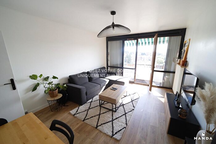 Villiers-sur-Marne, Les Boutareines, Les Armoiries - Appartement 2 pièces à louer