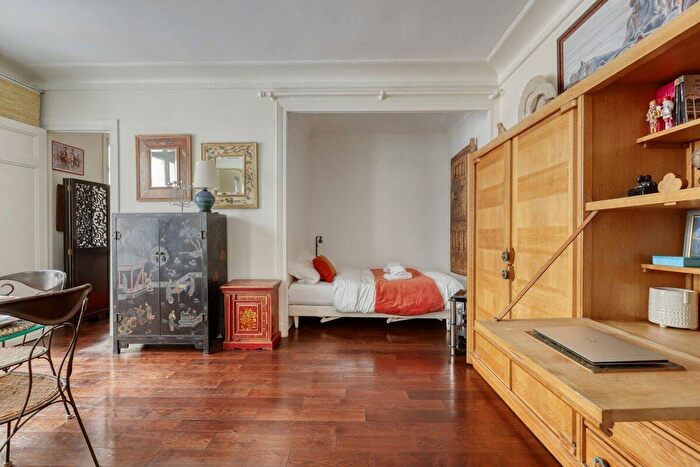 Porte Dauphine, Paris 16ème arrondissement : Appartement 1 pièce à louer