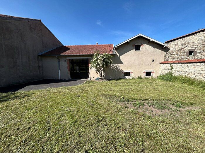 Craponne-sur-Arzon : Maison 4 pièces à louer