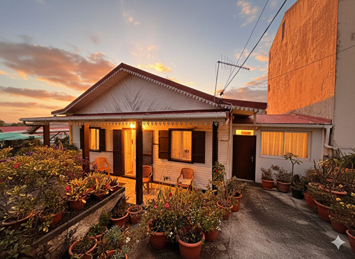 Maison à vendre - Saint-Pierre, Ravine des Cabris - 4 pièces - 3 chambres