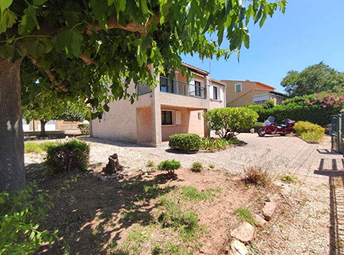Maison à vendre - La Londe-les-Maures, Centre-ville - 4 pièces - 3 chambres