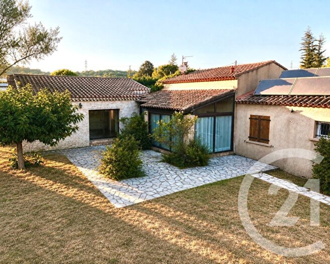 Maison 5 pièces à vendre à Saint-Privat-des-Vieux