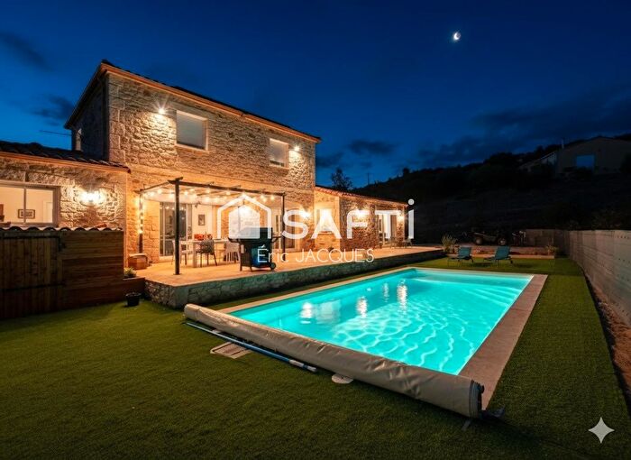 Maison à vendre - Saint-Brès - 7 pièces - 5 chambres