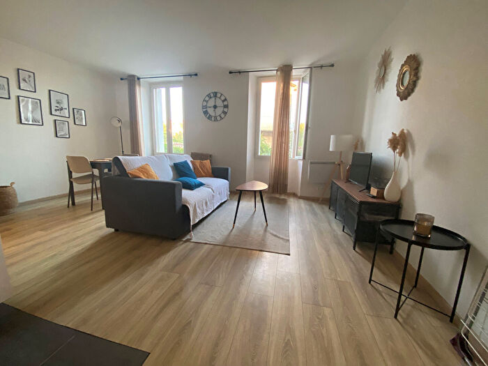 Cogolin, Centre-ville, Subeiran, Pas de Grimaud : Appartement 1 pièce à louer