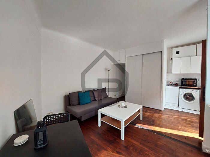 Appartement à louer - Saint James-Général Koenig, Neuilly-sur-Seine - 1 pièce