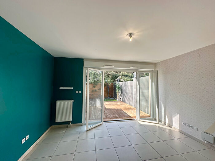 Maison à vendre - Marseille e , Saint-Menet - 3 pièces - 2 chambres