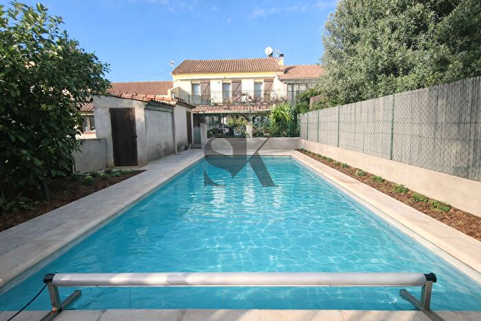 Maison à vendre - Marseille e , Saint-André - 6 pièces - 5 chambres