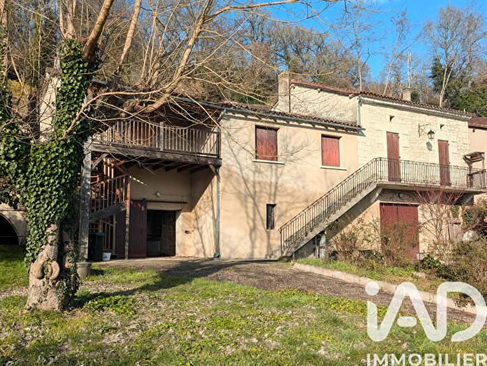 Maison à vendre - Aubeterre-sur-Dronne - 6 pièces