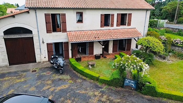 Maison à vendre - Buxerolles - 5 pièces - 4 chambres