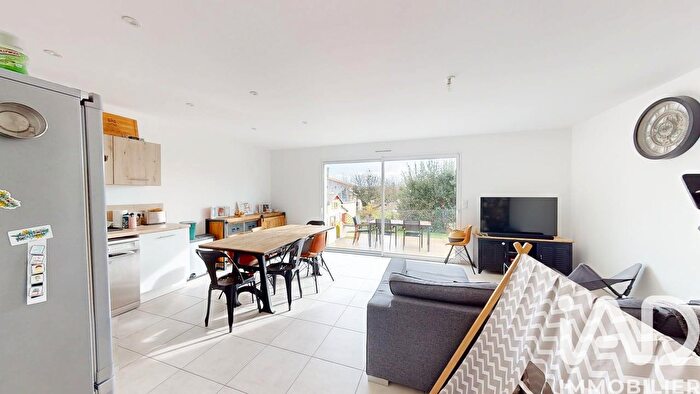 Maison à vendre - Saint-Agnant - 5 pièces - 3 chambres