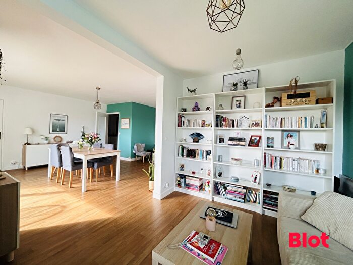 Appartement à vendre - Saint-Malo, La Gare, Marville - 5 pièces - 3 chambres