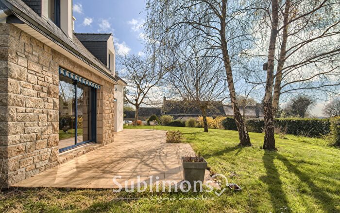 Maison à vendre - Noyal-Muzillac - 6 pièces - 4 chambres