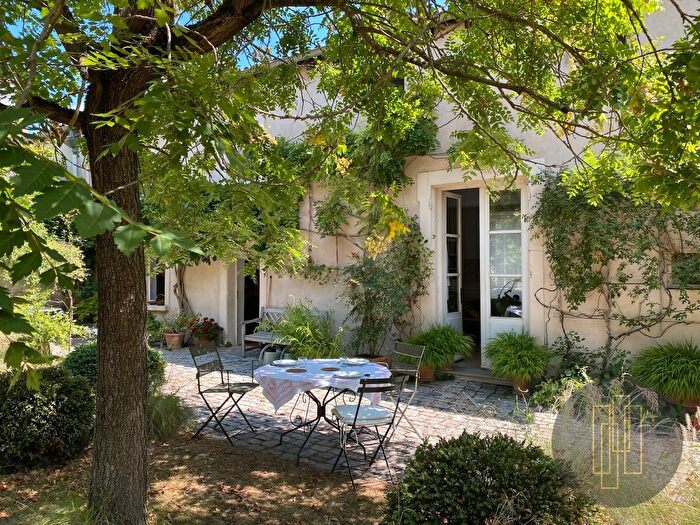 Maison 5 pièces à Les Chères, à vendre